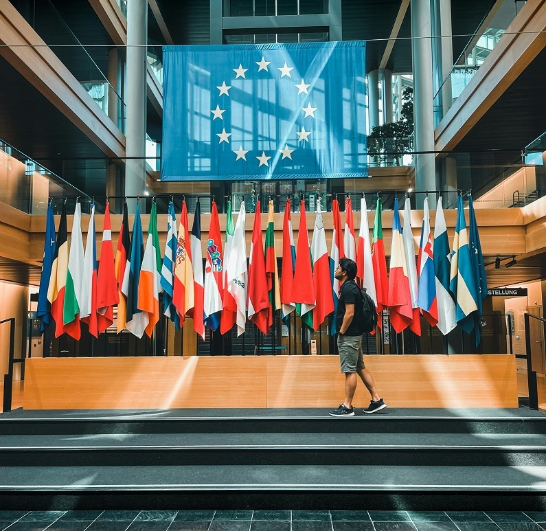 evroto.bg :: Eurobarometer: Introduction of the euro in the Member ...